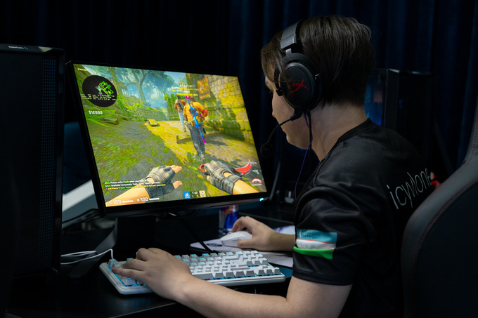 В Ташкенте прошел киберспортивный турнир Infinbank Club Tournament Spot